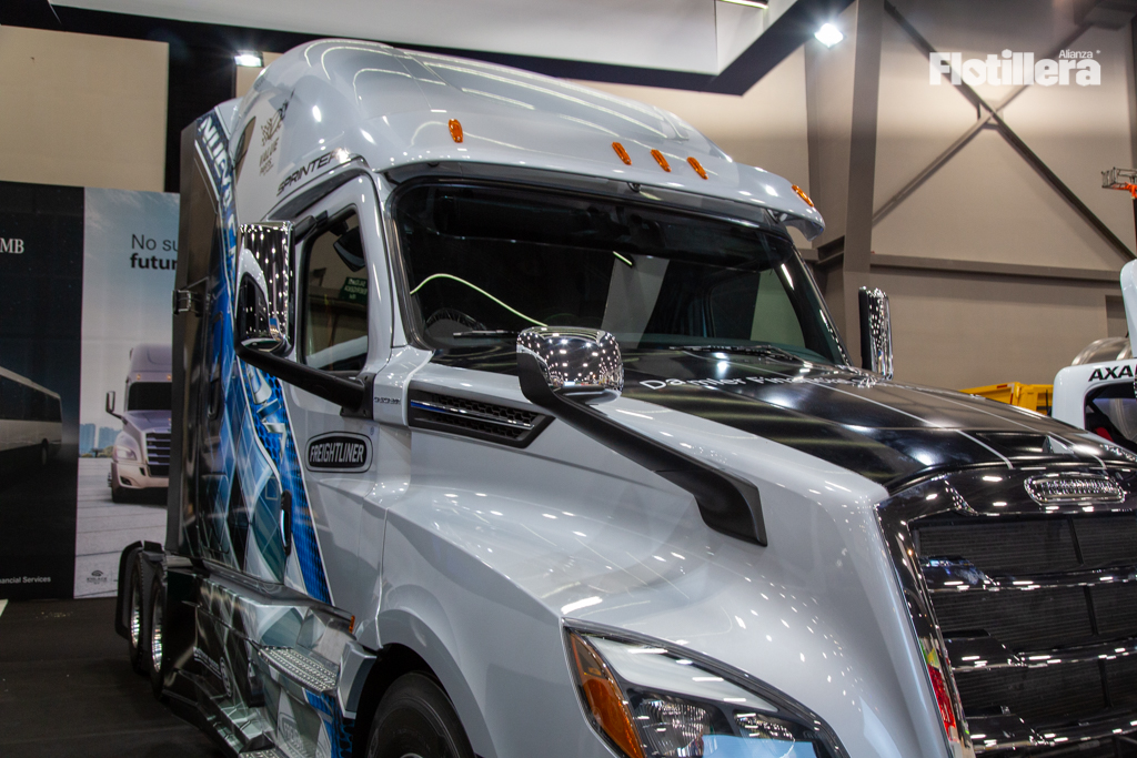 Freightliner lidera la industria mexicana en 2020 - Revista Alianza ...