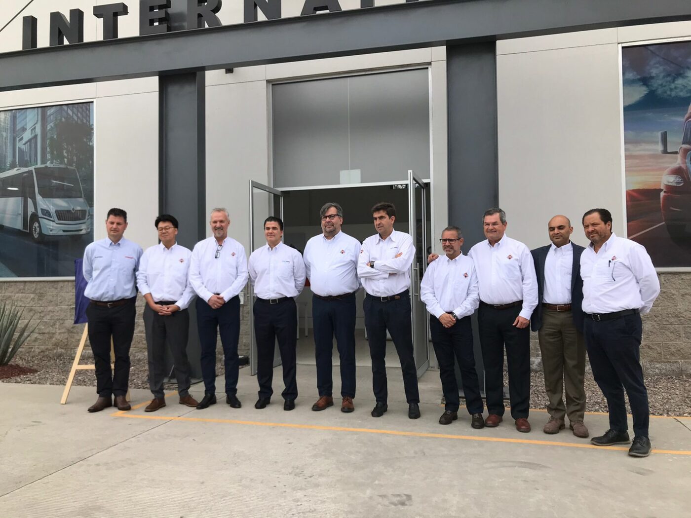 Sierra Norte abre distribuidora Navistar - Revista Alianza Flotillera