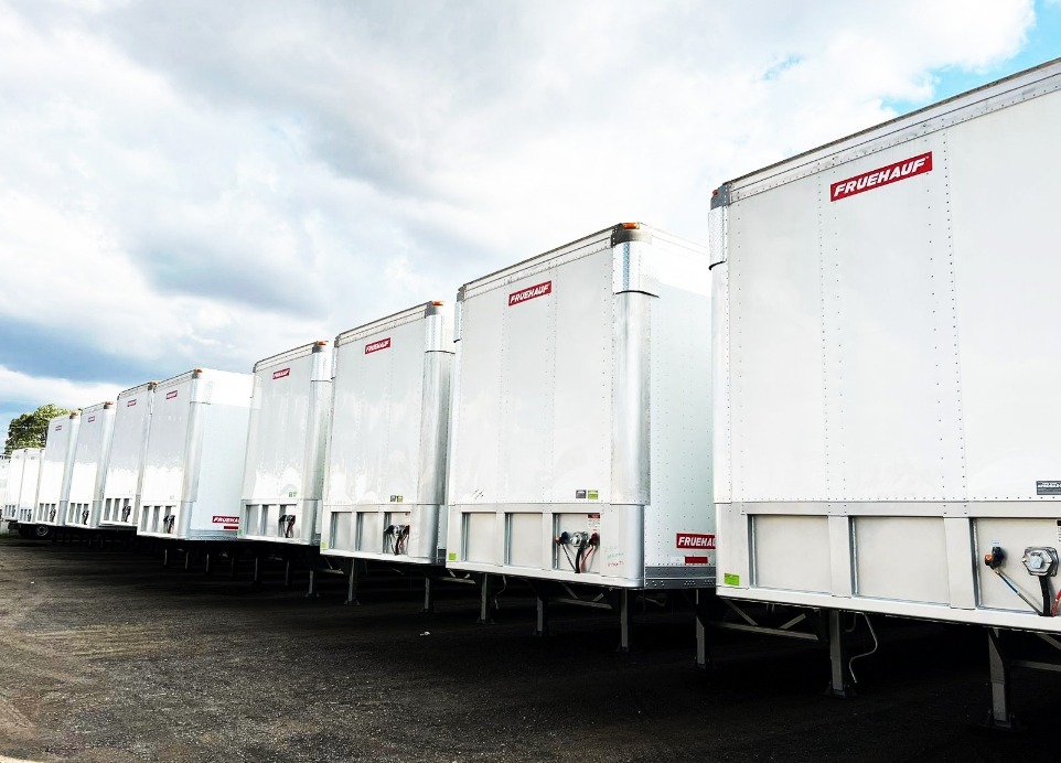 Grupo Express del Norte adquiere 150 cajas secas Fruehauf Generación 2. ...