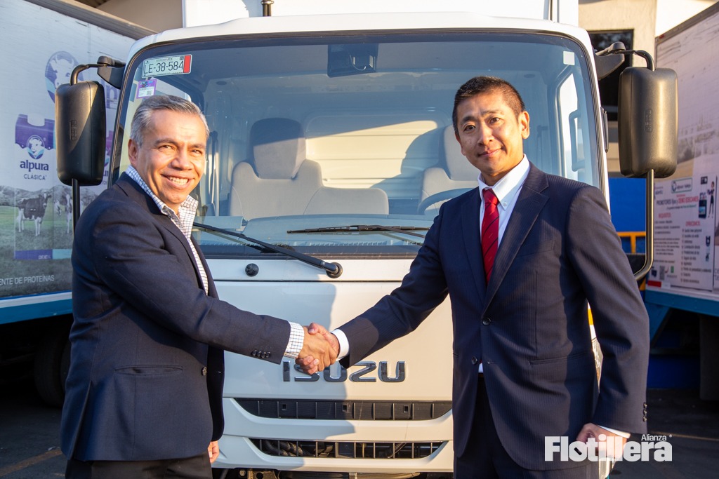Grupo Alpura recibe 62 unidades Isuzu ELF 300 - Revista Alianza Flotillera