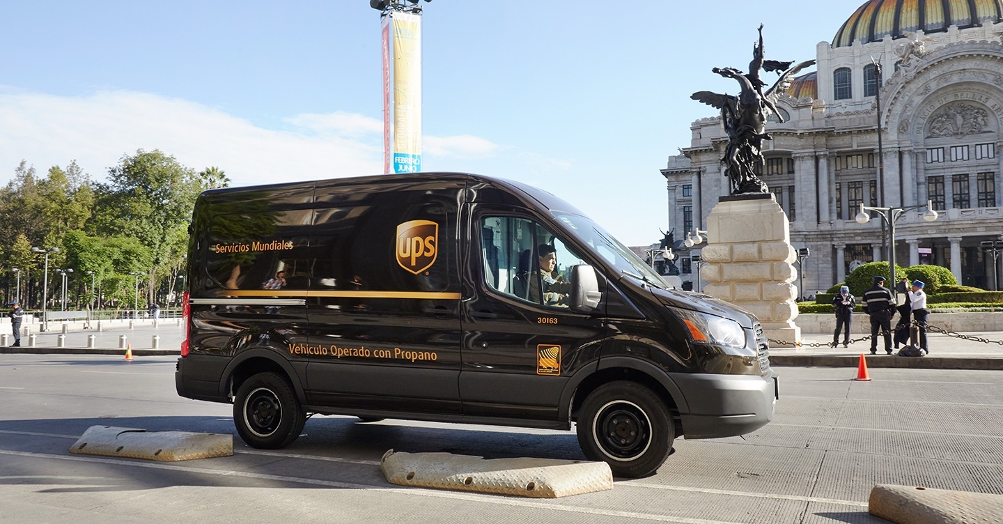 UPS acuerda la compra de Estafeta - Revista Alianza Flotillera